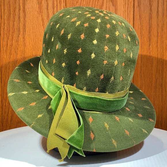 kutz | Accessories | Vintage 96s Mod Style Velour Womens Hat Luxury ...